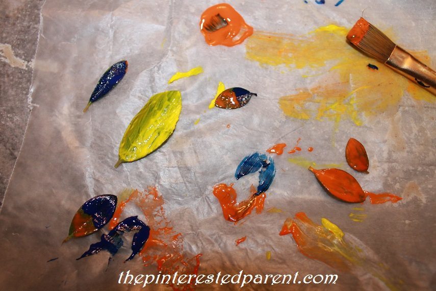 Paper Plate Play Dough Nature Island – The Pinterested Parent