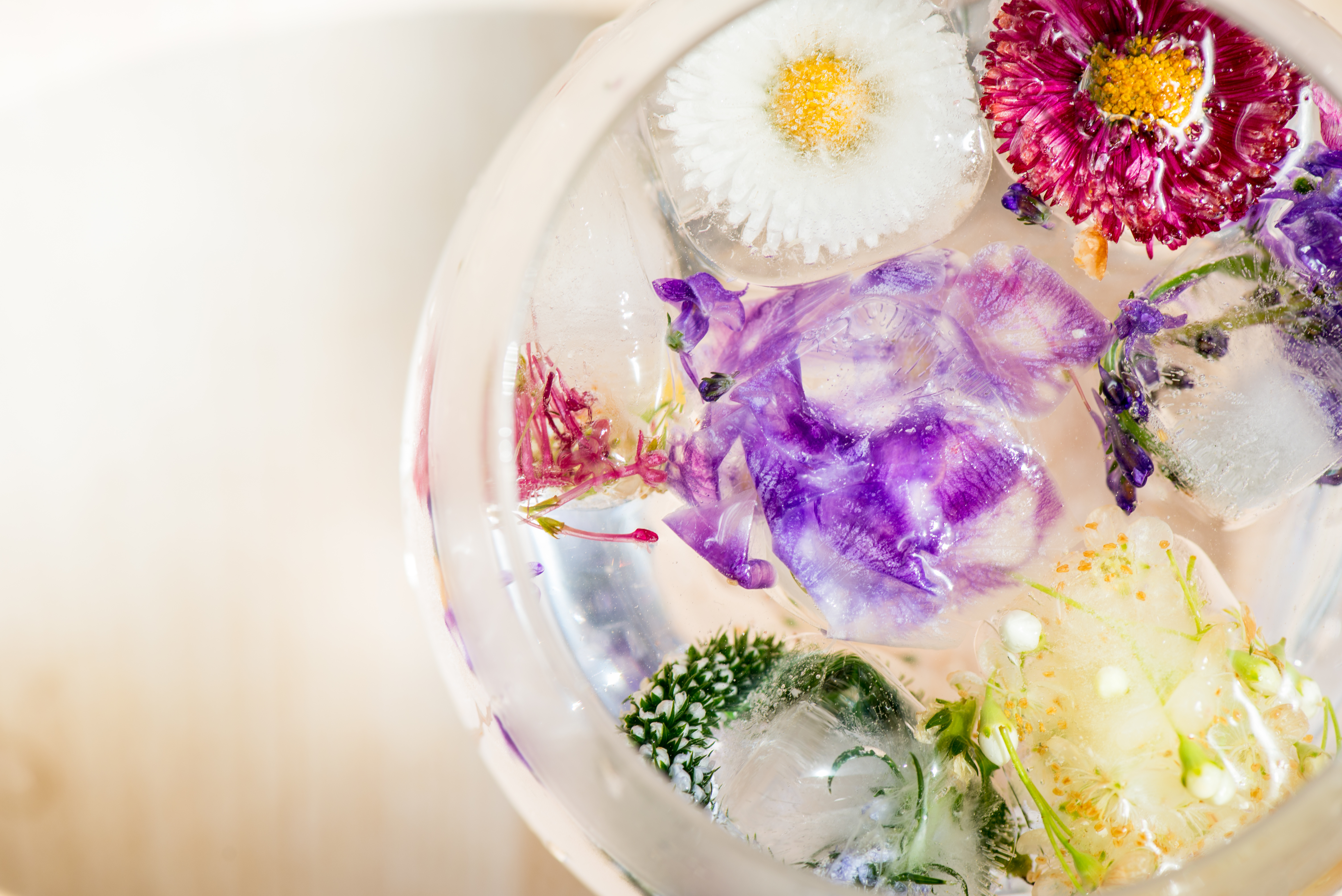 Floral Ice Cubes - The Preppy Hostess