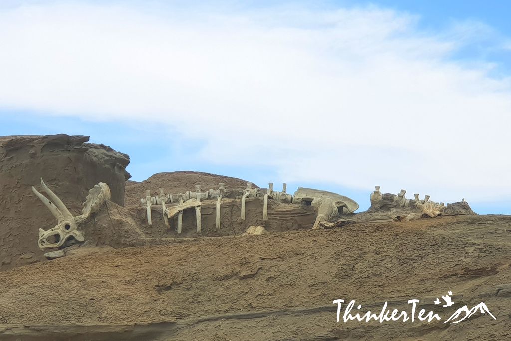 Xinjiang : Urho Ghost City & Karamay Oilfield 新疆魔鬼城 & 克拉玛依油田 - Chic ...