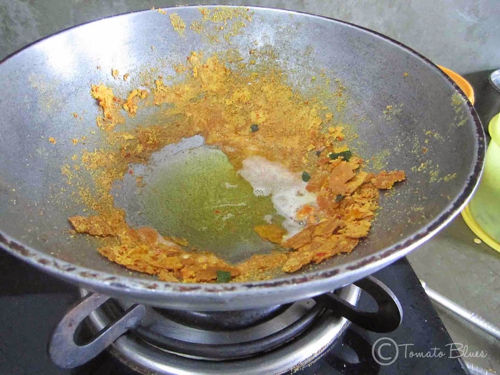 Paruppu Urundai Kuzhambu Recipe| South Indian Lunch Recipes - Tomato Blues