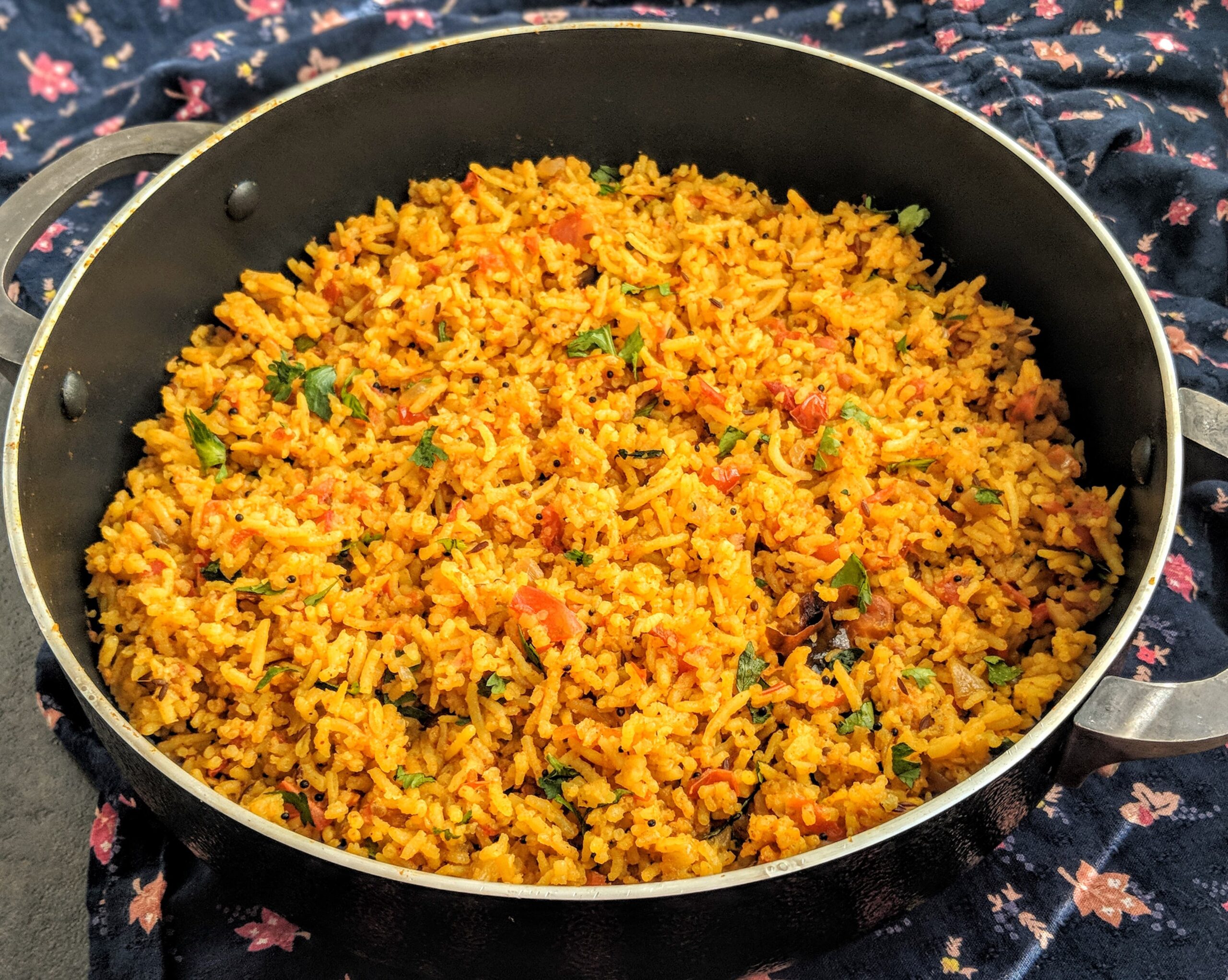Tomato Rice Recipe | Thakkali Sadam | VegeCravings