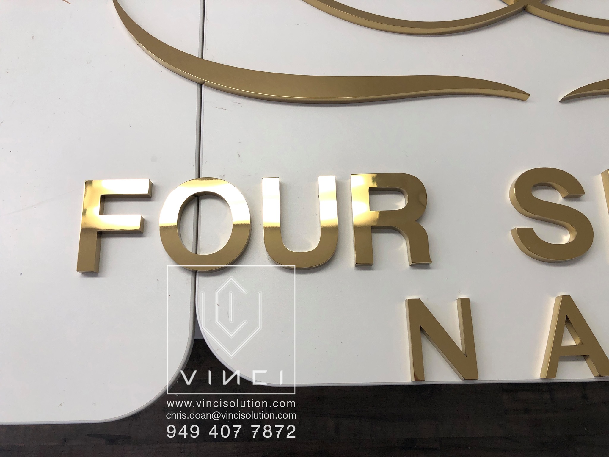 STAINLESS STEEL LOGO (FREE LOGO DESIGN) - VINCI SOLUTION INC