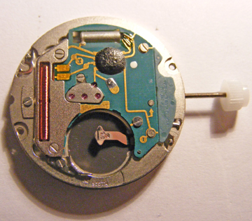 “QUARTZ WATCH” How does it work? – informatic cool stuff