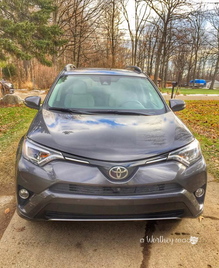 Review of the 2017 Toyota RAV4 Hybrid XLE