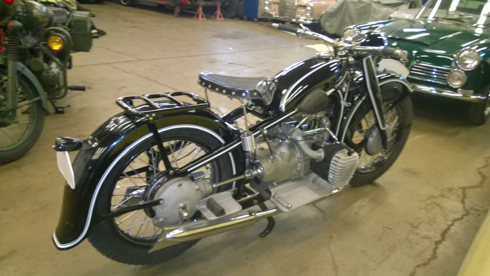 BMW R12 – Rear Right | Bike-urious