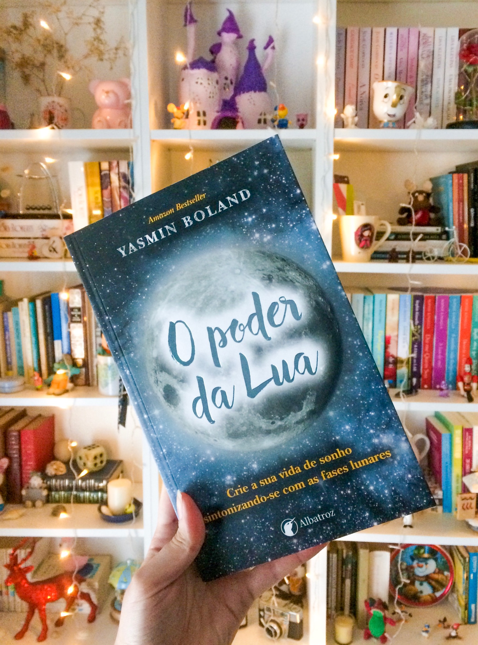 | O Poder da Lua | Yasmin Boland - Opinião - Filipa Marques