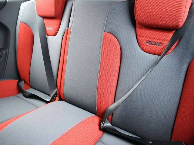 Mk2 Focus St Recaro Seat Covers - Velcromag