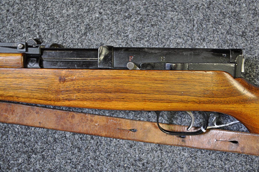 Swiss AK44 Prototype – Forgotten Weapons