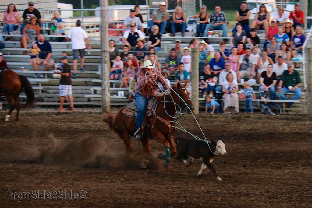 Assister à son premier rodéo- FromSide2Side