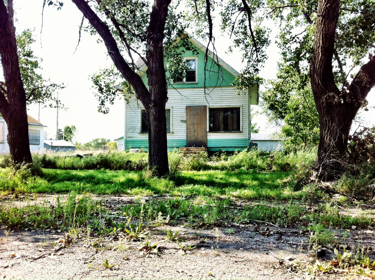 Ghost town, Saskatchewan: Bounty: Photo Essay | Ominocity