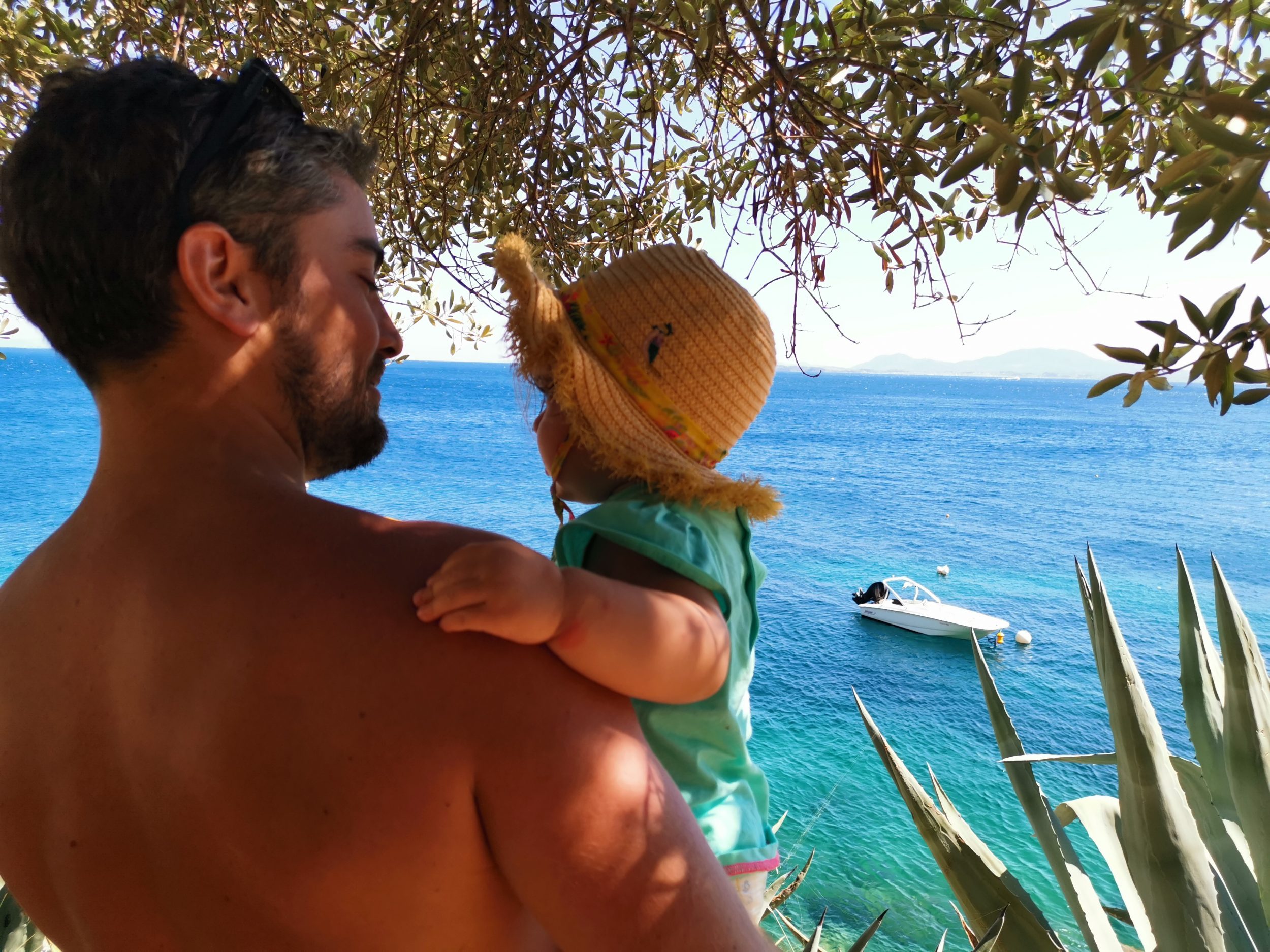 Grèce : notre voyage de 2 semaines à Corfou avec bébé Playing the world
