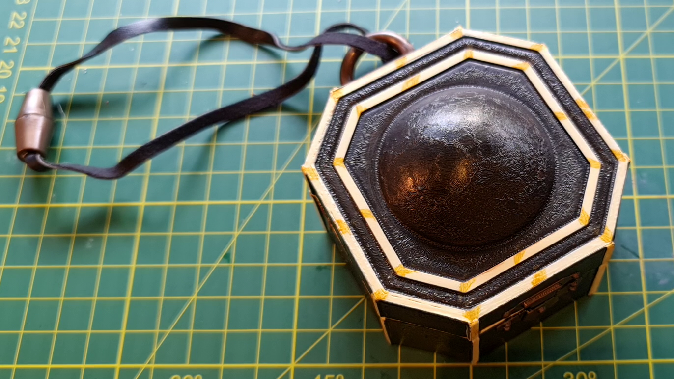 Making a Jack Sparrow ‘Talking’ Compass - PropDroid
