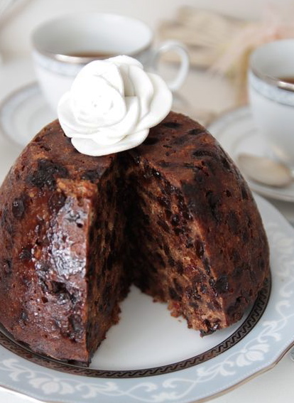 Savvy Secrets About the Queen Plus Her Christmas Pudding Recipe | Two Chums