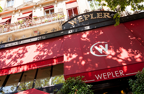 Sur la route du Stade de France avant France - Angleterre, il y a le ...